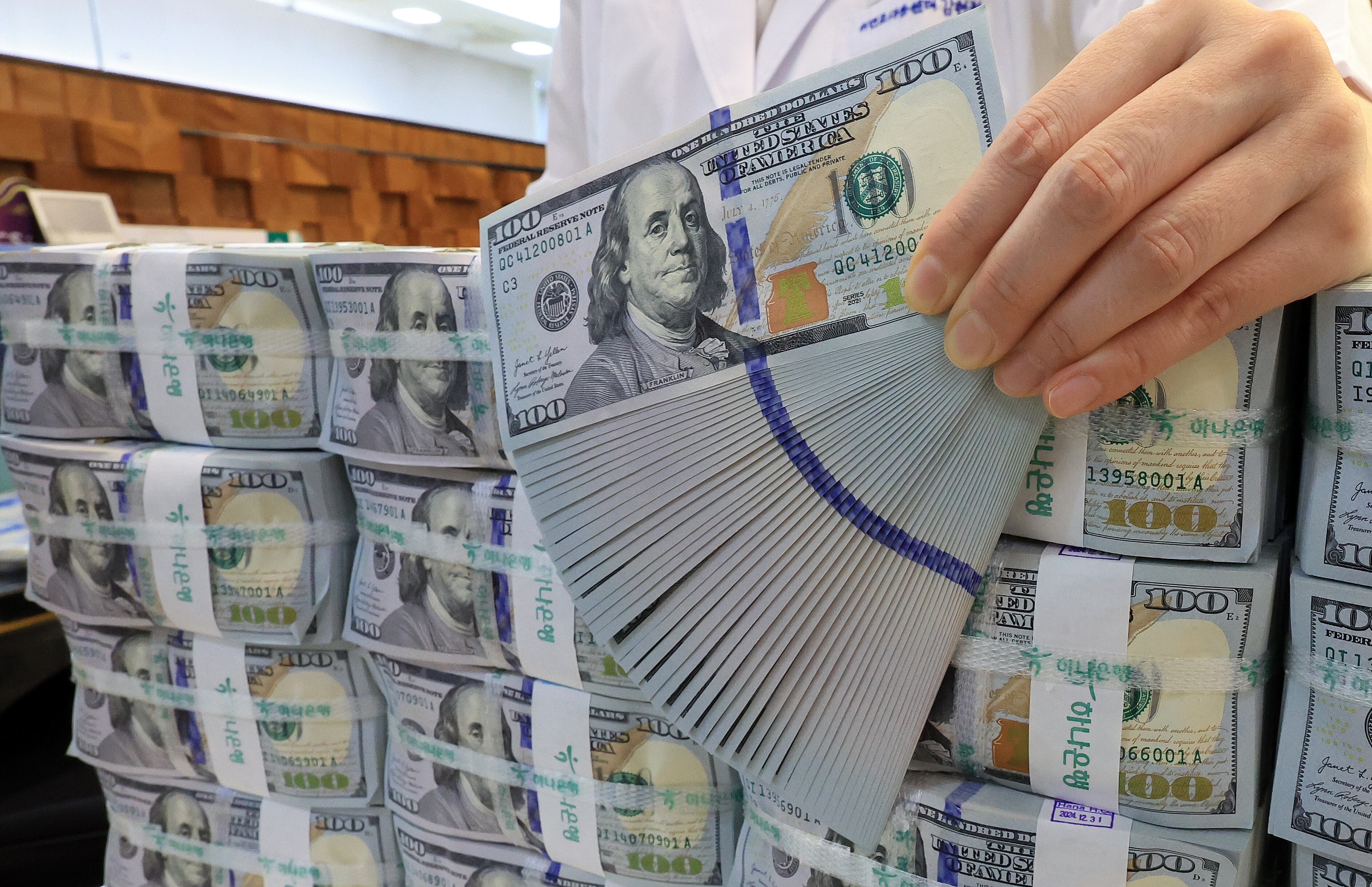 South Korea's Foreign Exchange Reserves Hit $430.66 Billion, Sixth ...