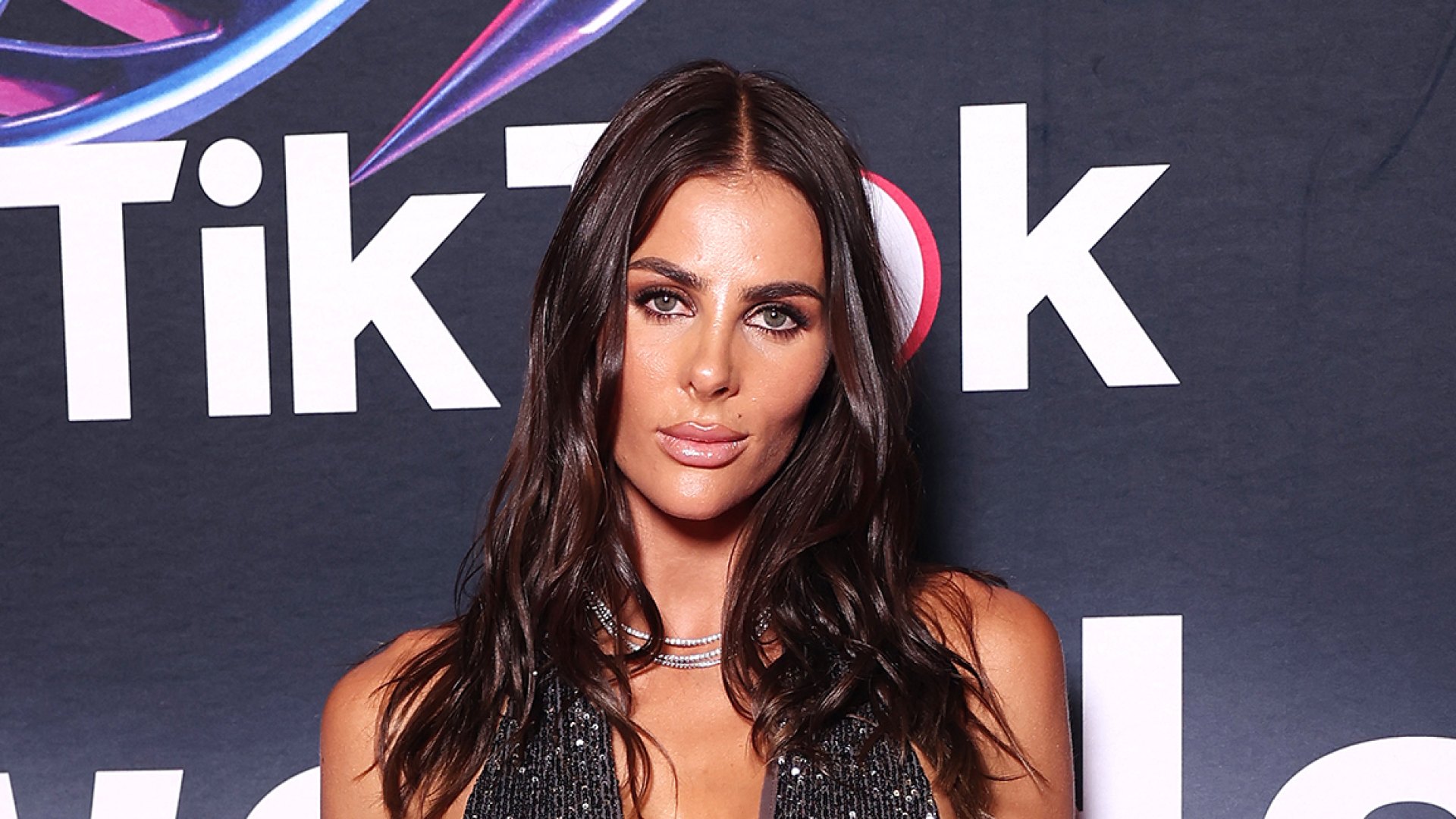 Influencer Indy Clinton Addresses Claims She Was 'Cracked Out' at ...