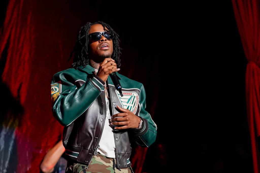 Rapper Toosii Announces He's Committed to Playing Football at Syracuse ...