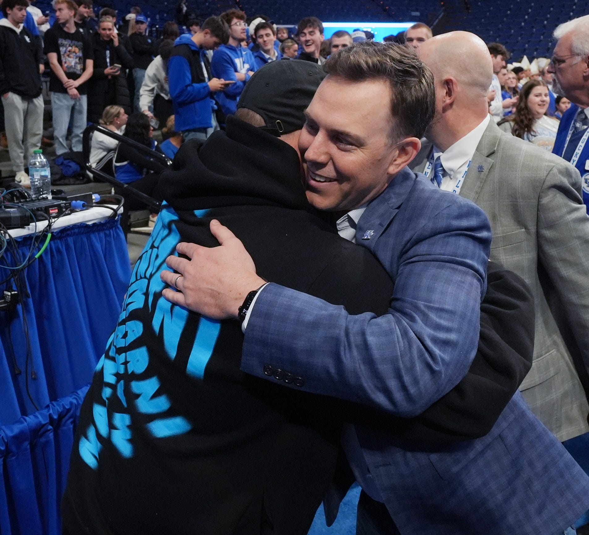 Who is in Will Stein's Kentucky football 2027 recruiting class?
