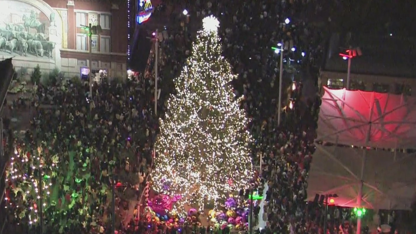 The lights are on! Tree lightning ceremony at Fort Worth Sundance Square
