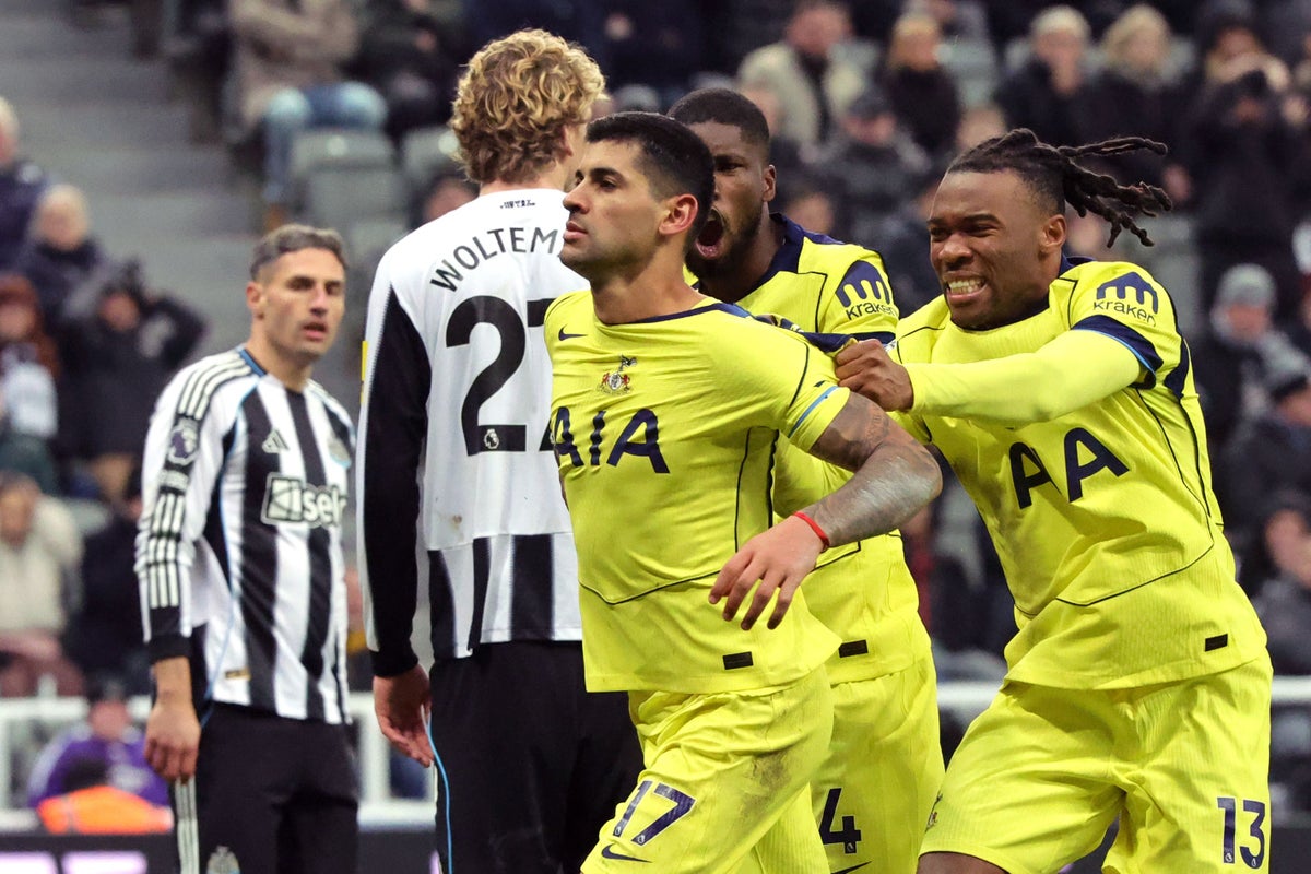 Romero’s stoppage-time bicycle kick salvages Spurs point at Newcastle