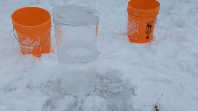 How To DIY An Ice Lantern For Gorgeous, Winter Decor