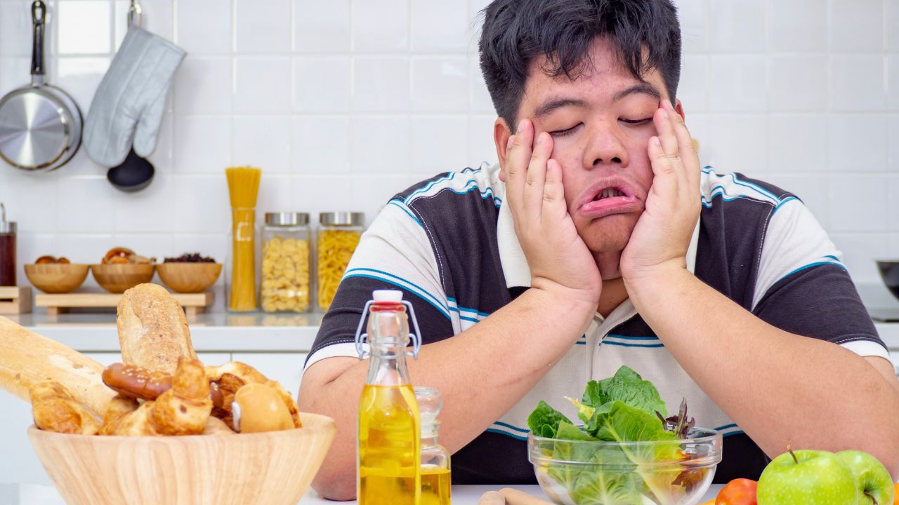 Kicked Out for Criticizing Dinner: Was the Host Justified in Forcing ...