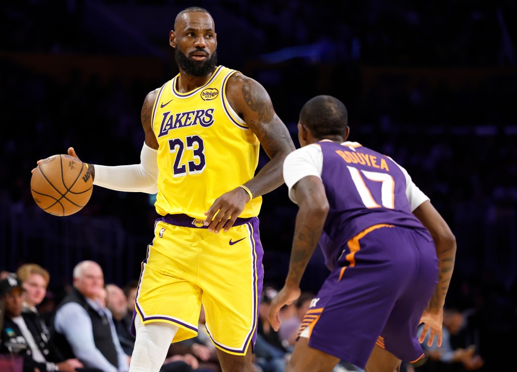 Ex-NBA player makes strong statement calling out LeBron James