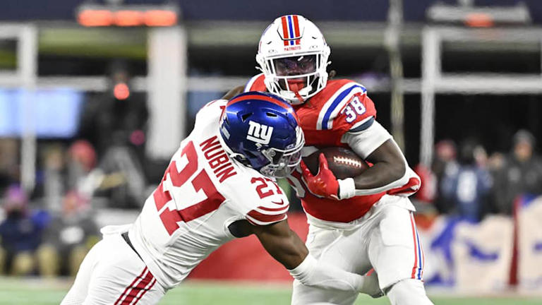 Patriots RBs Continue To Believe Despite Shared Roles