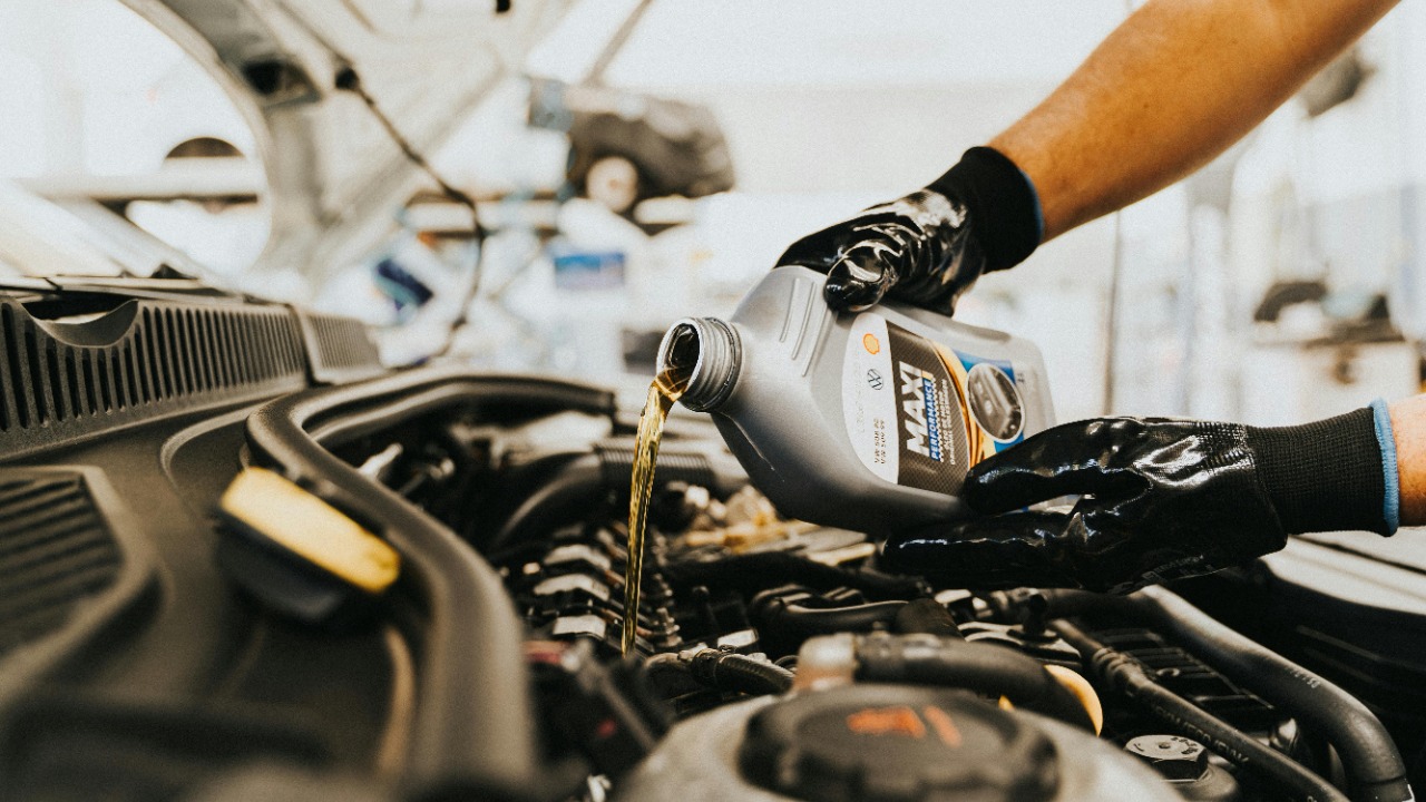 Quit believing these 12 oil change myths