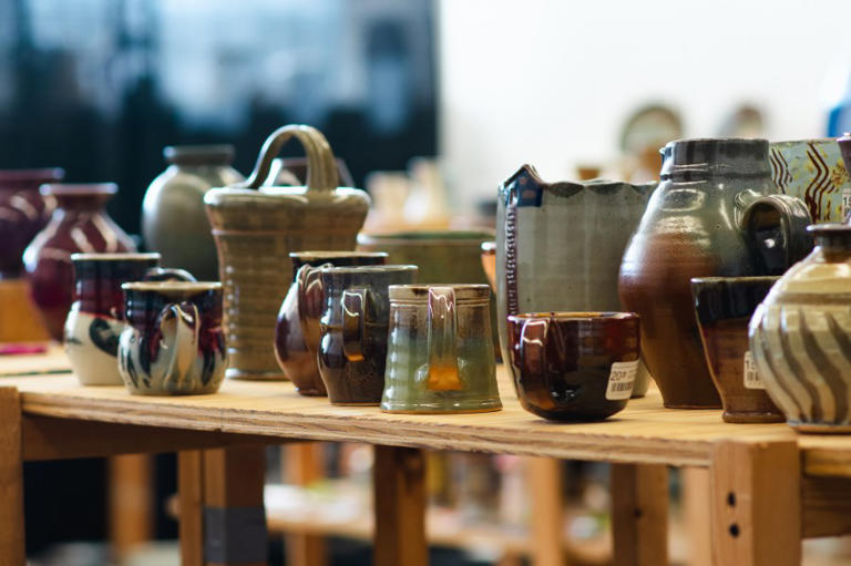 Kalamazoo arts group hosts holiday sale, fundraiser