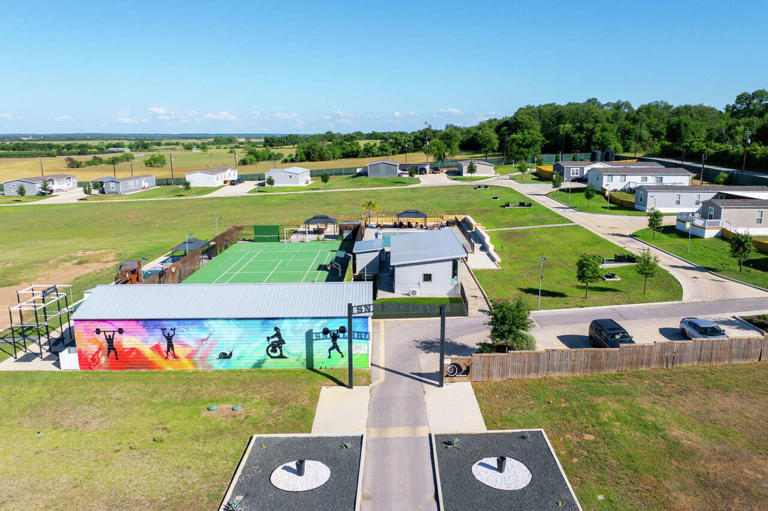 Report: Elon Musk's growing company town to get STEM center, gym