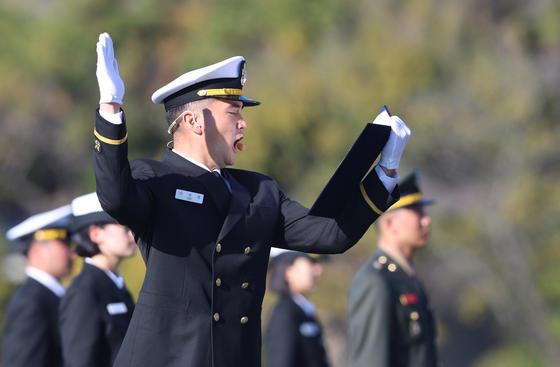 More than military duty: Why Samsung heir’s enlistment strikes national ...