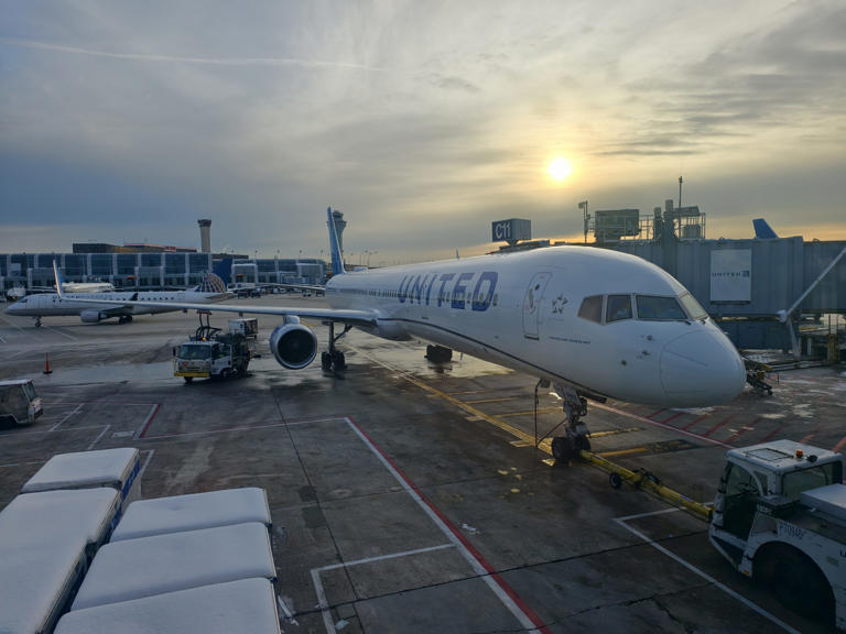 Our Nissan Murano CrossCabriolet Broke Me After Only 200 Feet Of Driving And Now It's Broken, Too