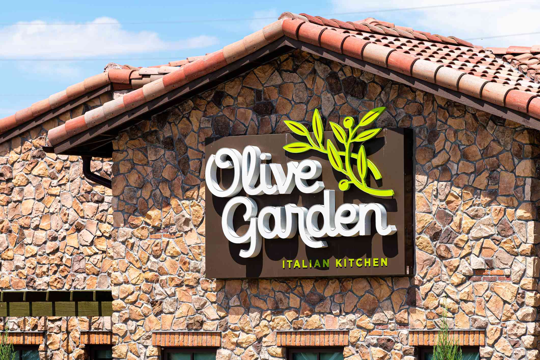Olive Garden Brings Back Two Fan-Favorite, Comfort Classics To The Menu