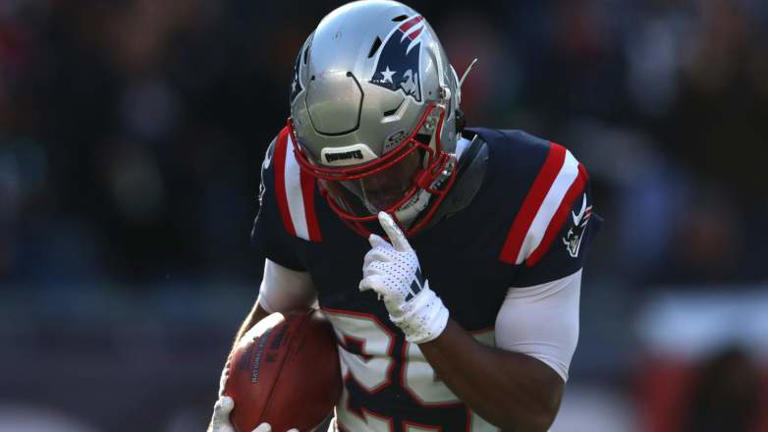 Analyst Makes Bold Prediction For Patriots Two Way Player
