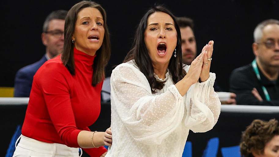 Amy Williams Previews Unbeaten Nebraska Women's Basketball's Matchup ...