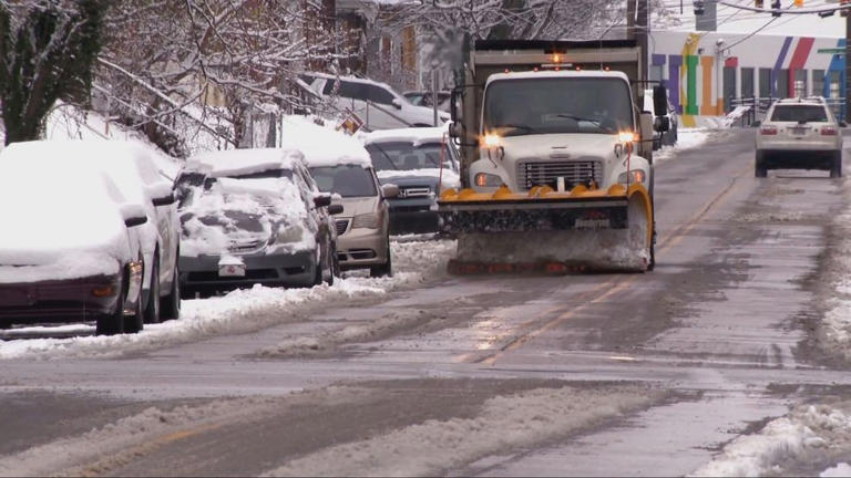 Cincinnati snowstorm tests plow crews, website crashes amid high demand