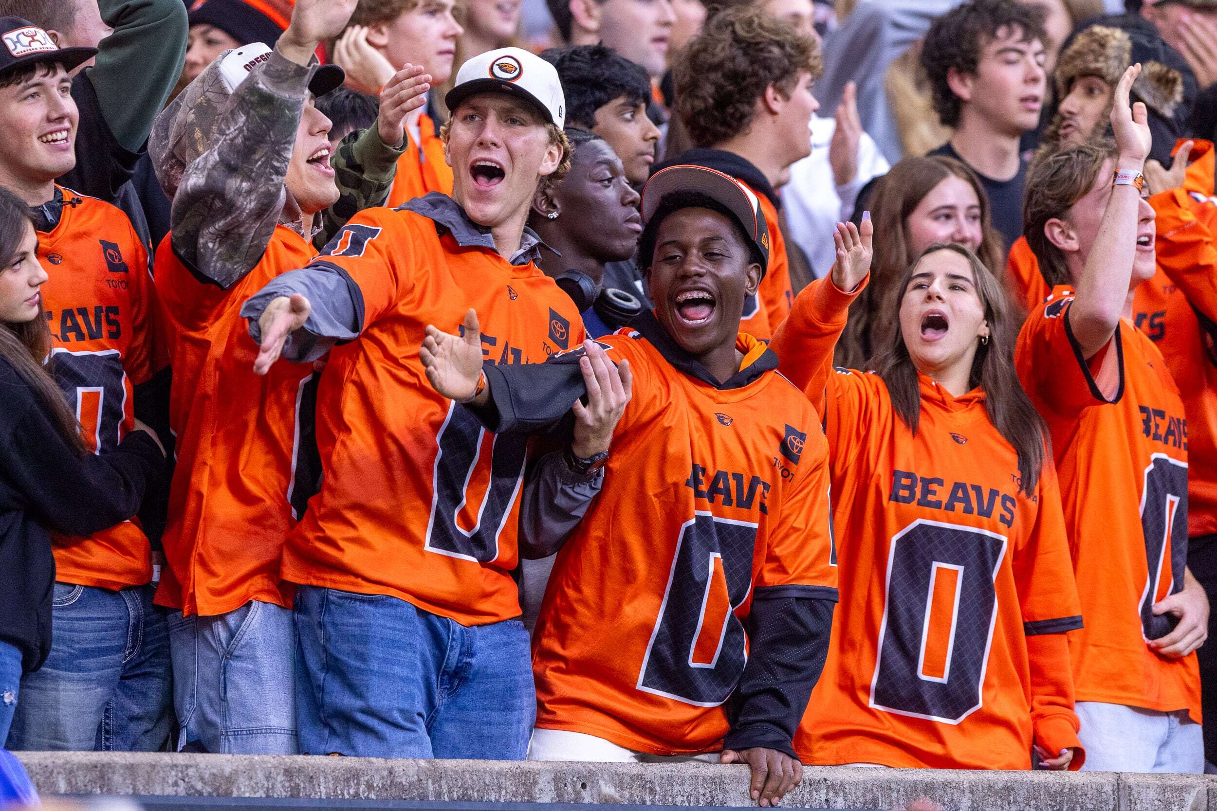 Oregon State introduces football coach JaMarcus Shephard at a press ...
