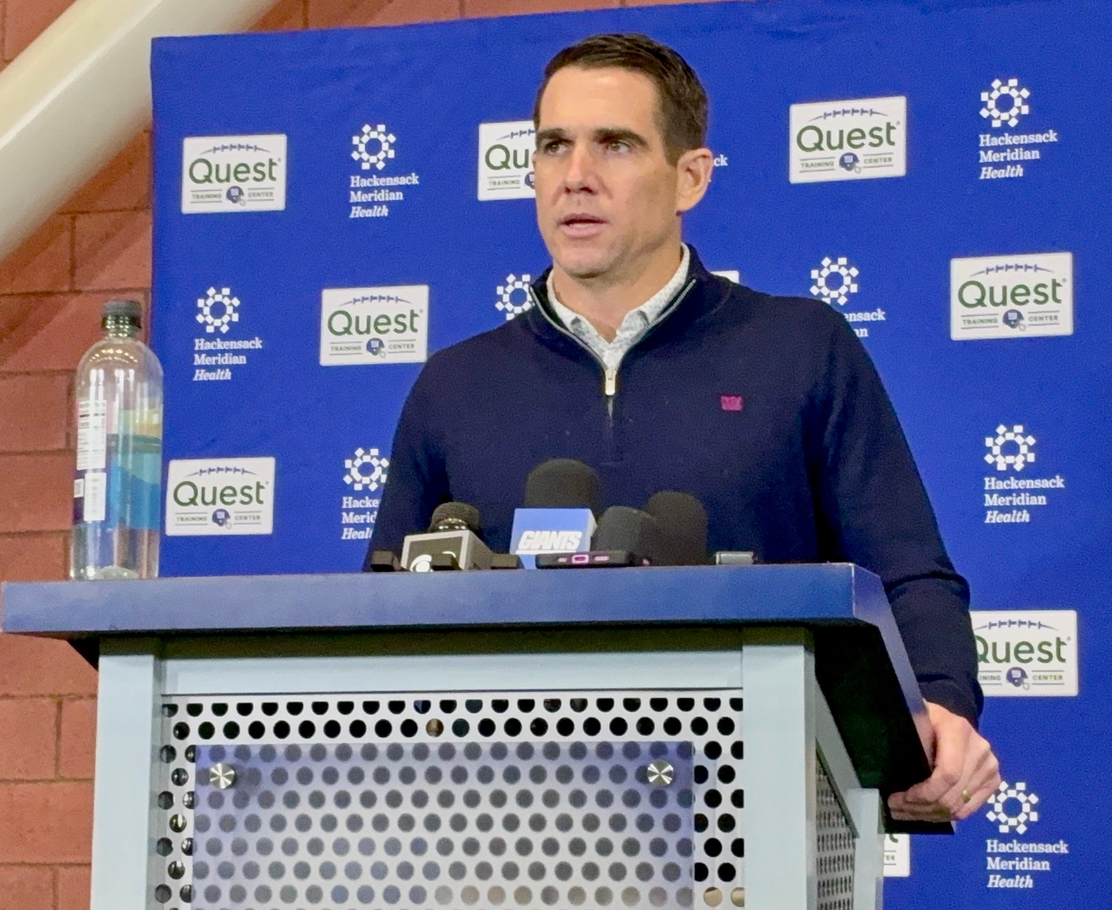 Jaxson Dart isn't regressing. Giants failing to step up for their QB