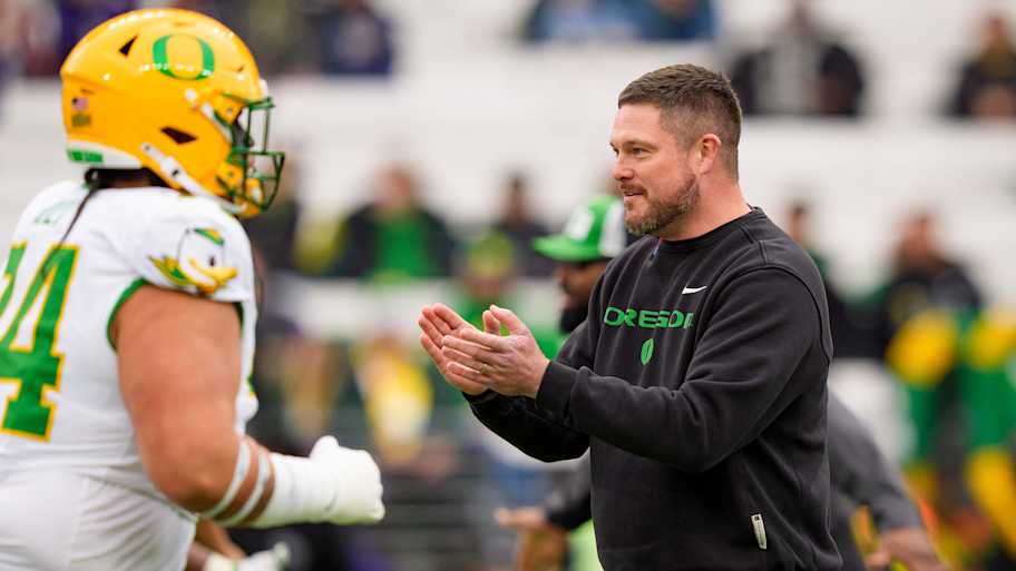 How Oregon's Dan Lanning is Expected to Handle Tosh Lupoi's Potential ...