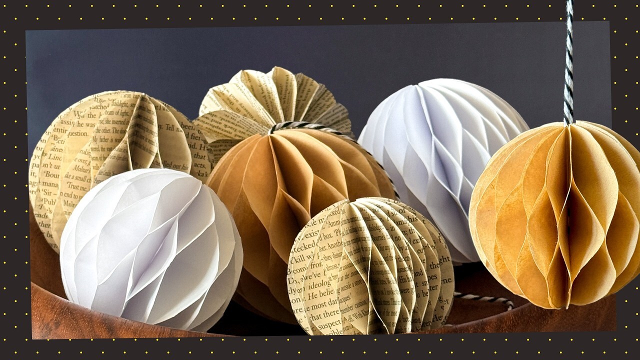 Weihnachtskugel aus Papier basteln - Einfach, edel & schnell gemacht!