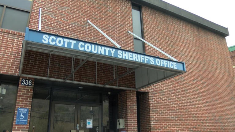 Son accused of shooting father in Scott County, Va.