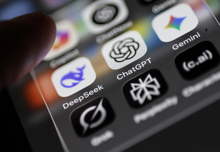 AI's Warring States Era Challenges OpenAI, NVIDIA Dominance