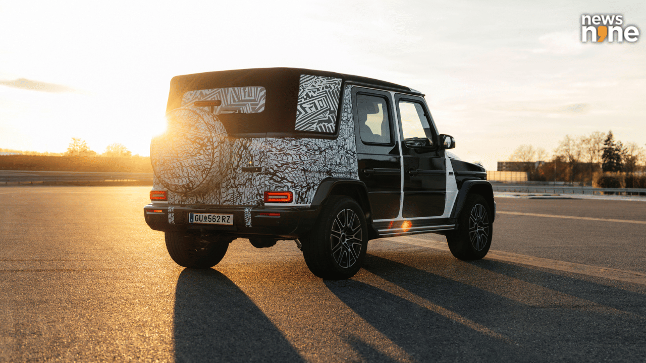 Mercedes G-Class Cabriolet Prototype unveiled; gets retractable soft top