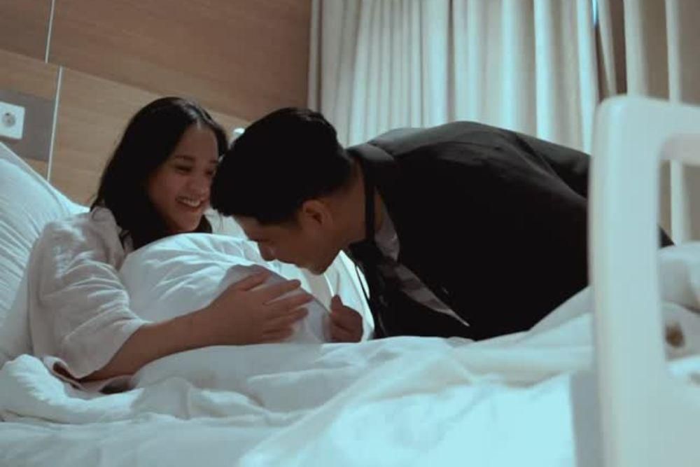 5 Momen Kelahiran Anak Pertama Nino ‘RAN’ dan Istri