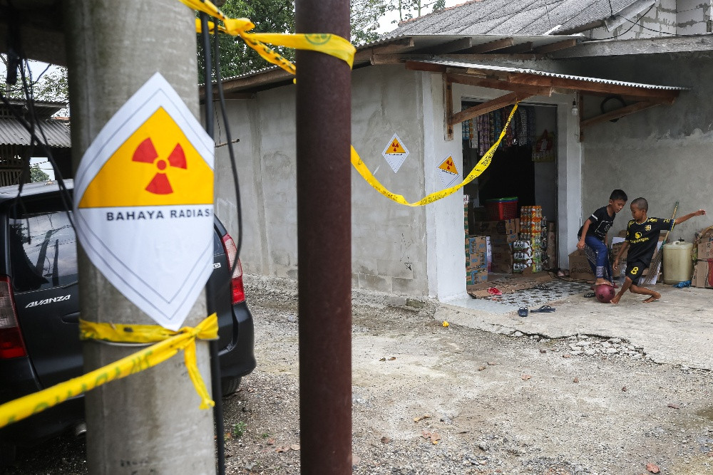 Bahaya, Menteri Lingkungan Hidup Ungkap 1.136 Ton Material ...