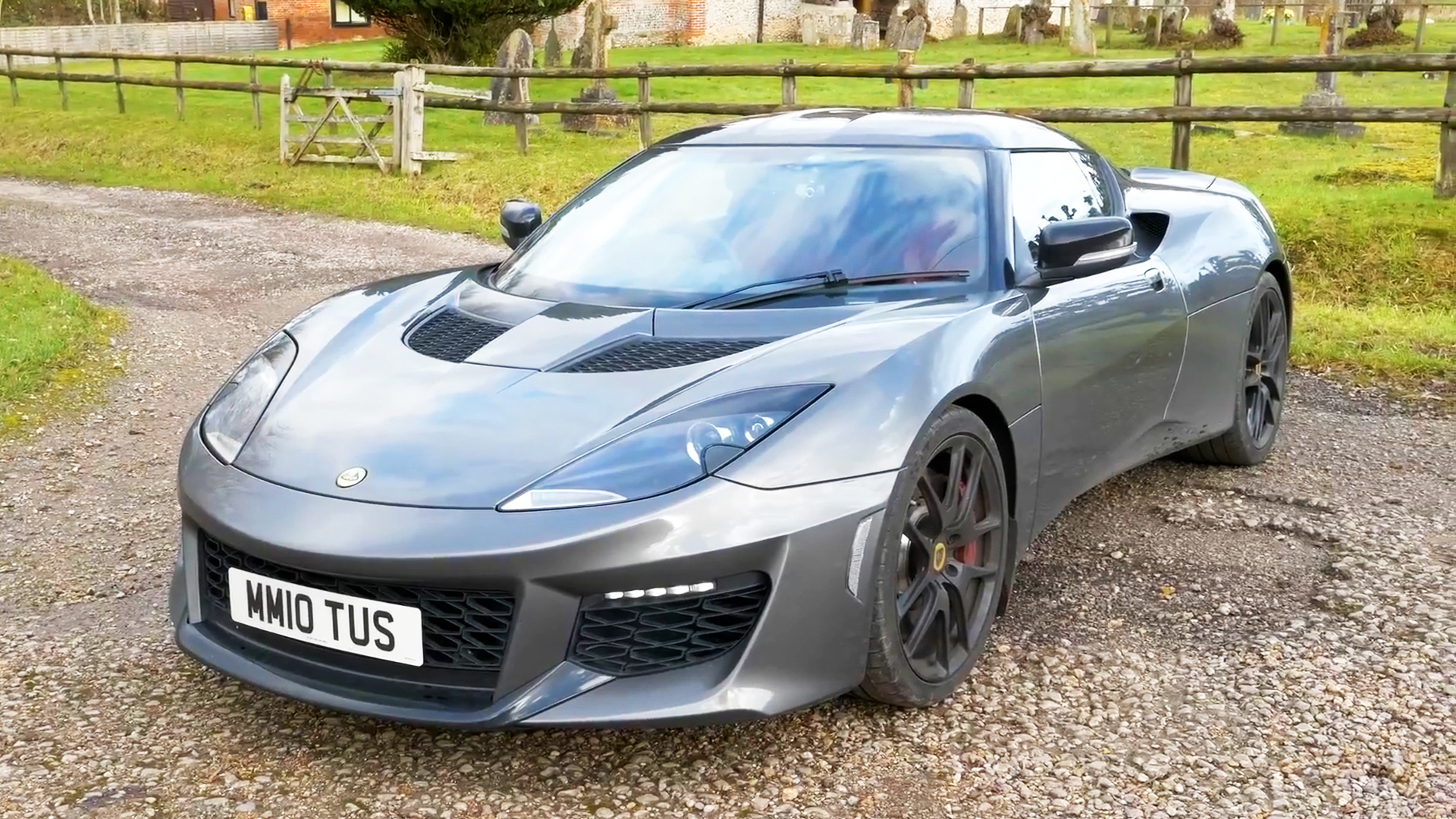 What makes the Evora 400 the real Lotus choice