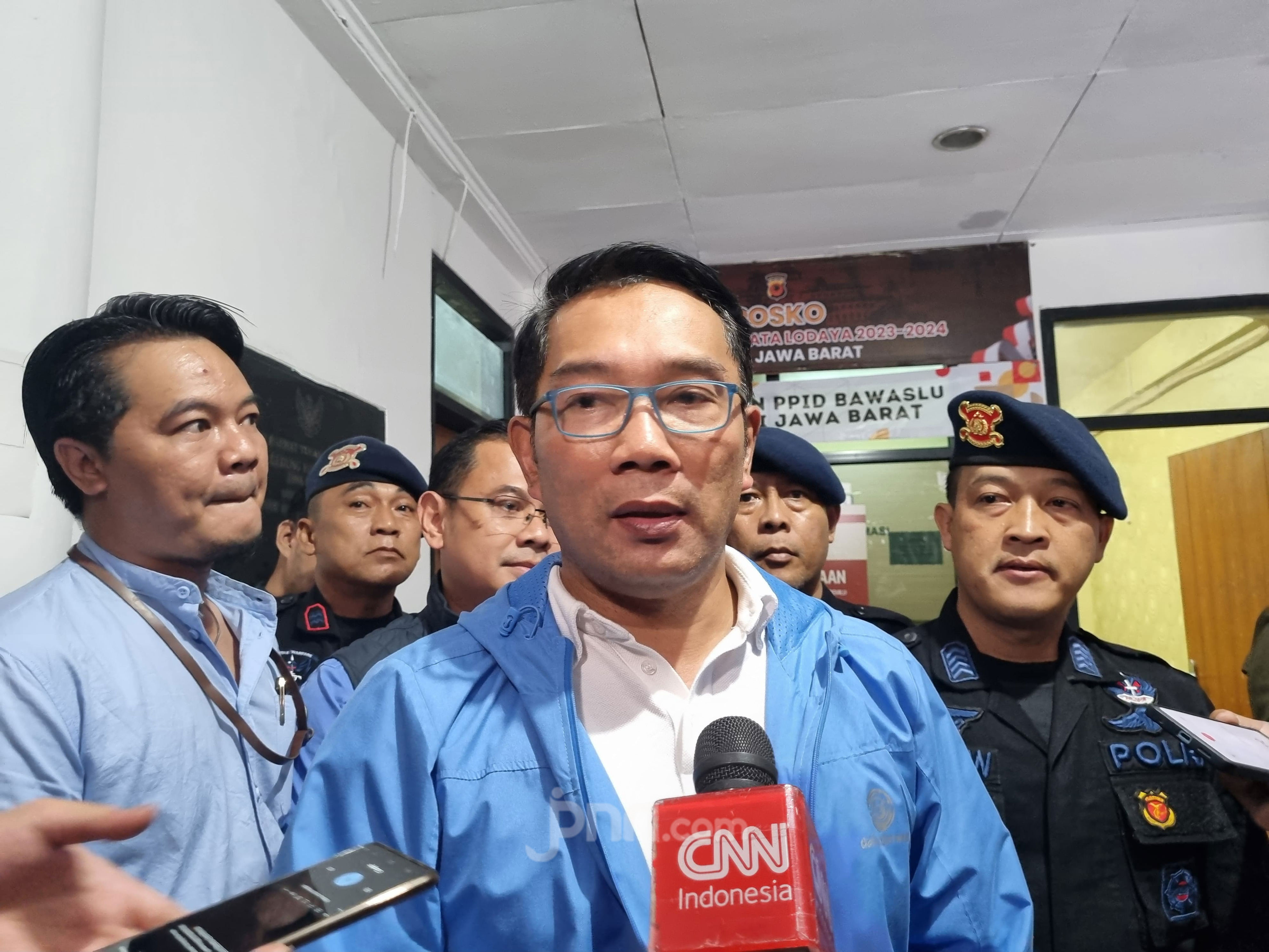 Potret Ridwan Kamil berlibur di Italia viral, konon bareng Aura Kasih