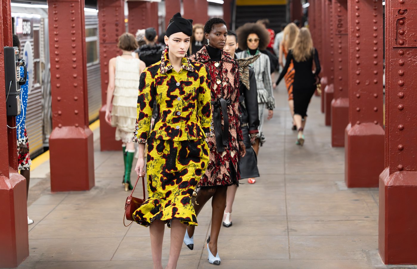 Chanel's new showman stages an ode to NYC with star-packed runway show ...