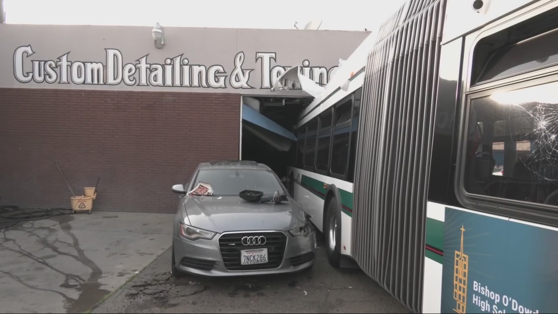 11 people sent to the hospital after AC Transit bus hits building in ...