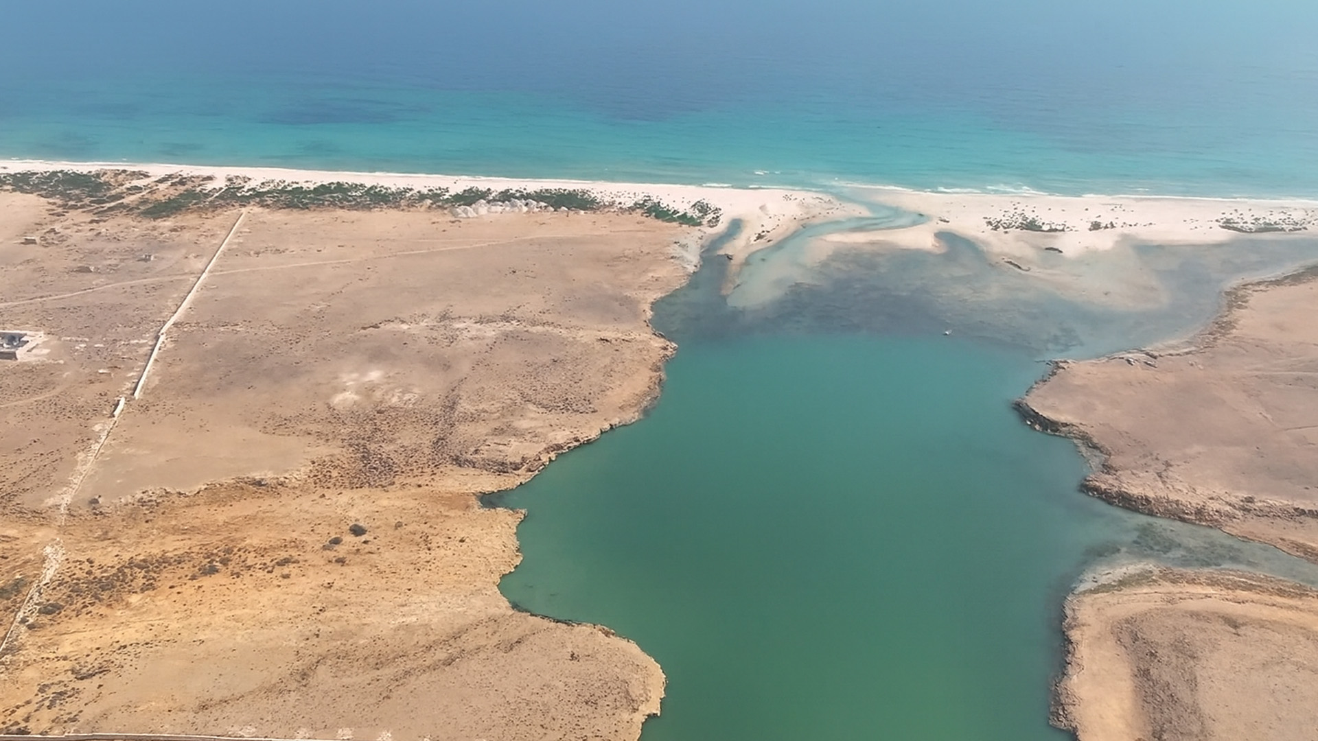 Onde o Deserto Encontra o Mar
