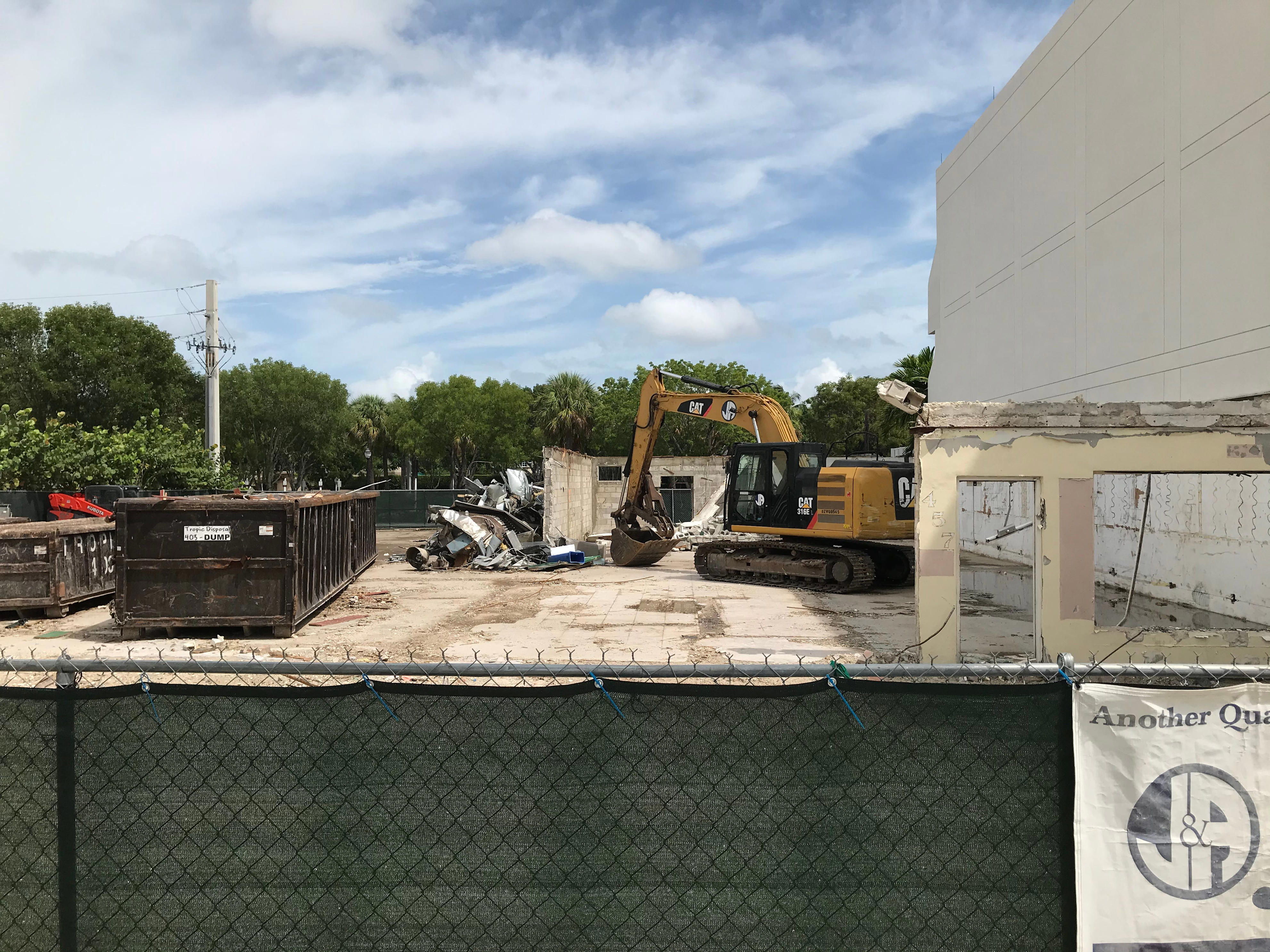 Seeking quiet in a city under construction. Naples, Florida rules on ...