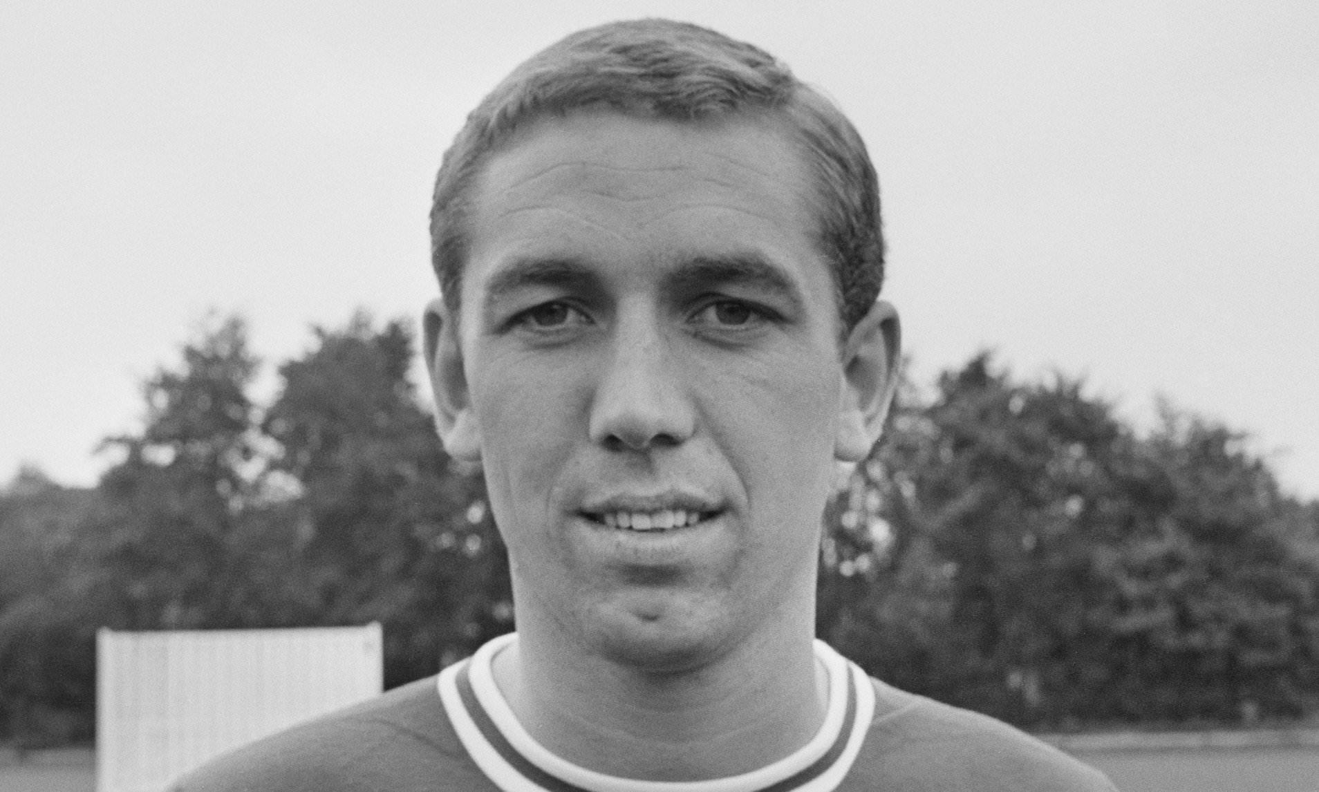 Marvin Hinton dead at 85: Chelsea pay emotional tribute to legendary ...