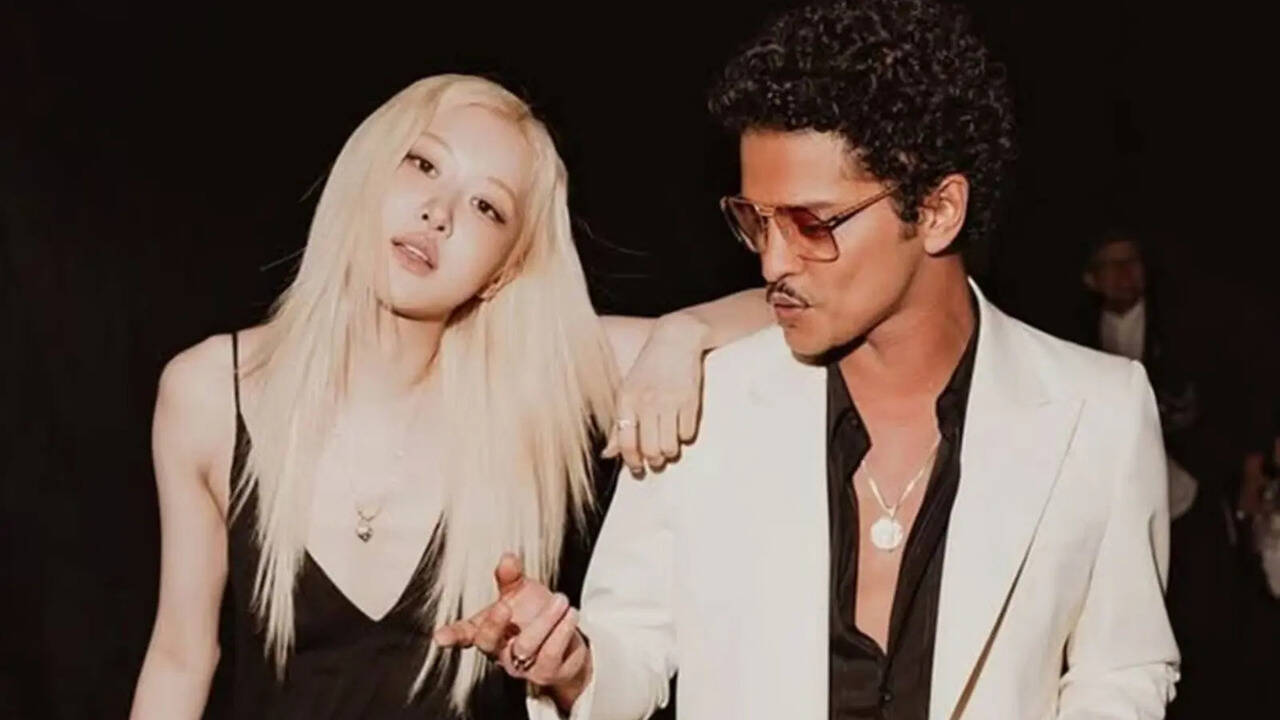 APT Is Song Of 2025 On Apple Music’s Multiple Year-End Charts - Deets ...