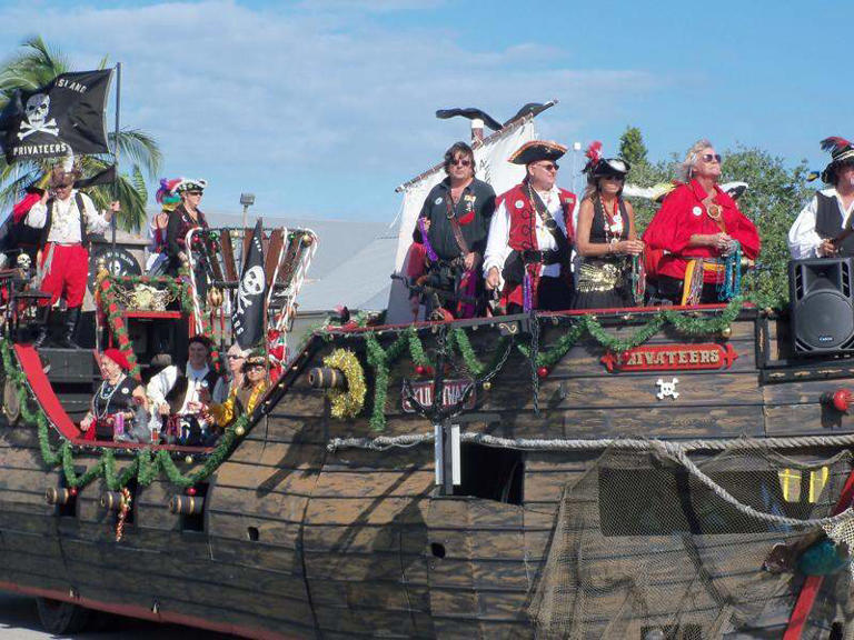 Where to see holiday boat and float parades around Manatee County