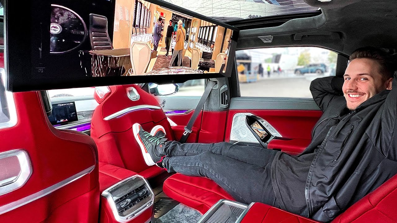 BMW is a Cinema on Wheels - i7
