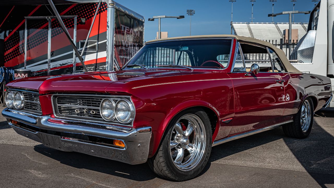 10 factory muscle cars that embarrassed bigger rivals