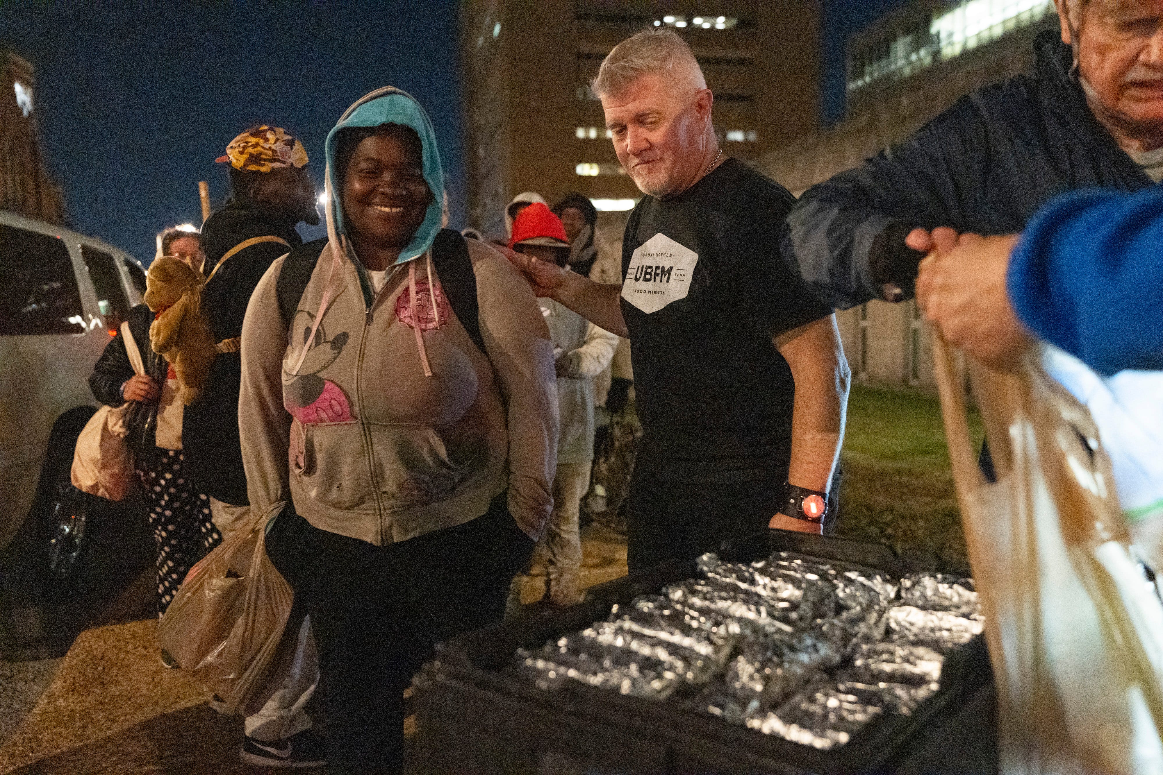 Inside a Memphis group bringing food, friendship to unhoused people via ...