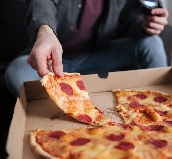 15 Times a Simple Delivery Turned Into a Comedy Sketch