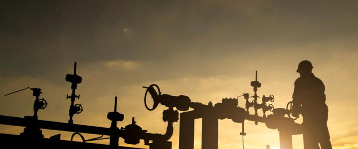 Pakistan Inks Five Oil and Gas Exploration Deals