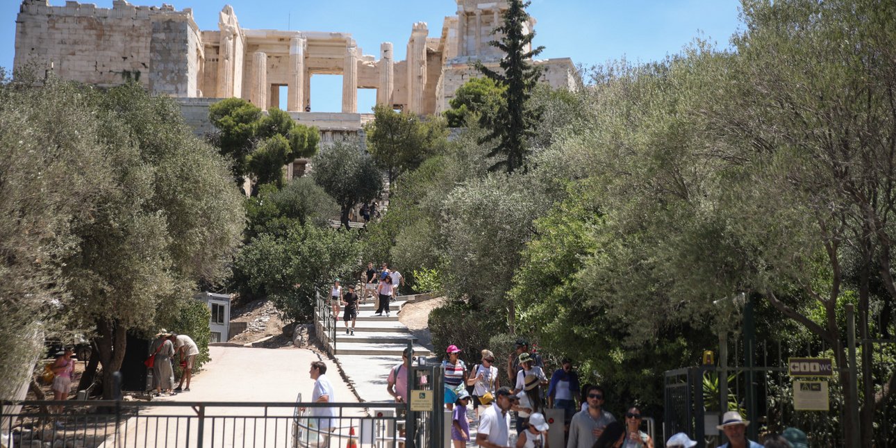 Τι σημαίνει για την Ελλάδα το «πράσινο φως» από τον ESM για πρόωρη ...