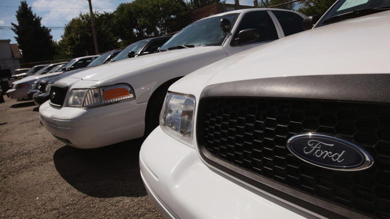 Why Police Departments Still Use The Aging Ford Crown Victoria