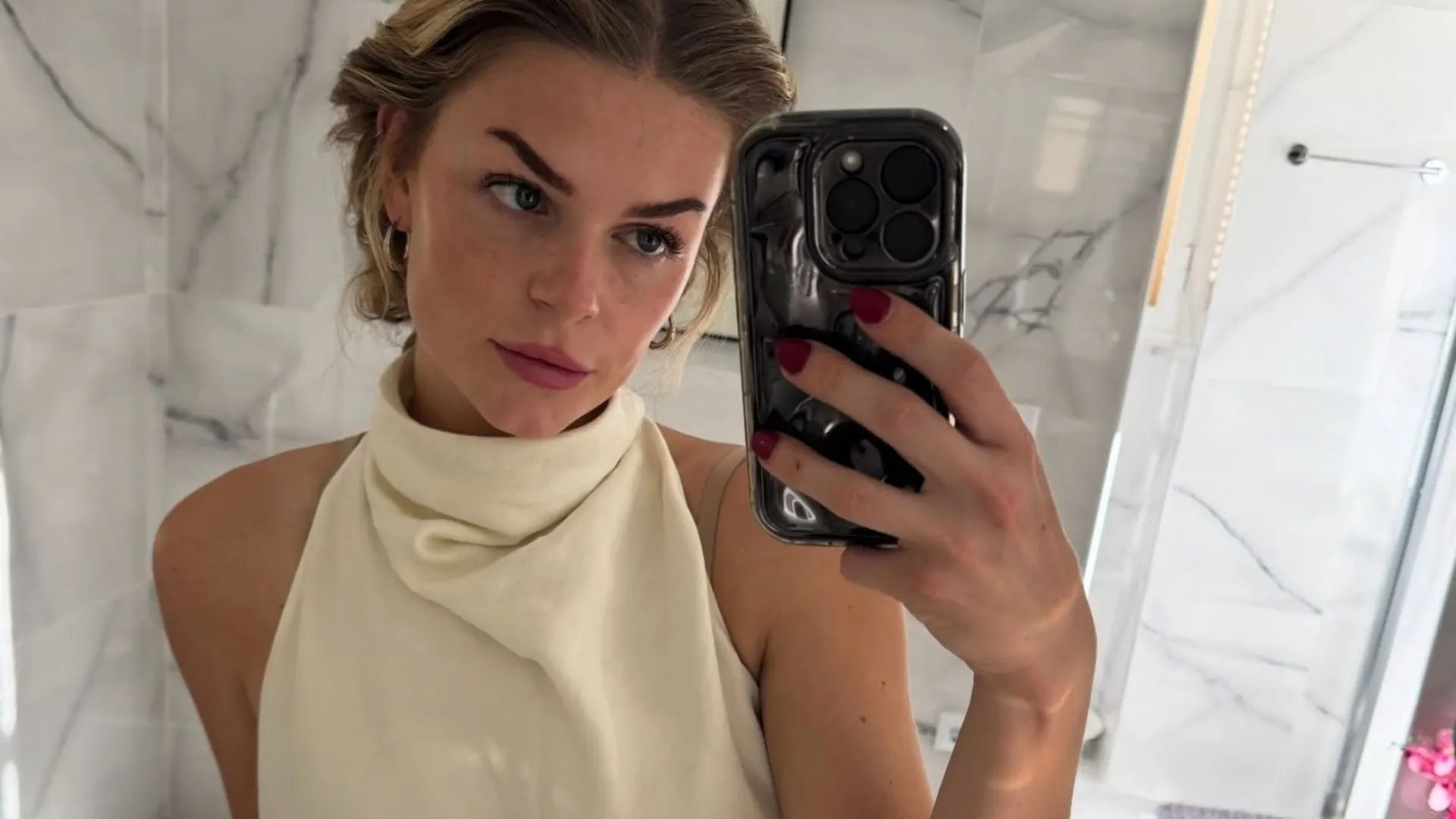 Davina Michelle verklapt haar Songfestivaldeelname: ‘Dit is gewoon een ja’