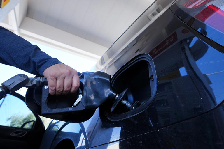 Oklahoma gas prices fall below $2 a gallon, hitting new four-year low