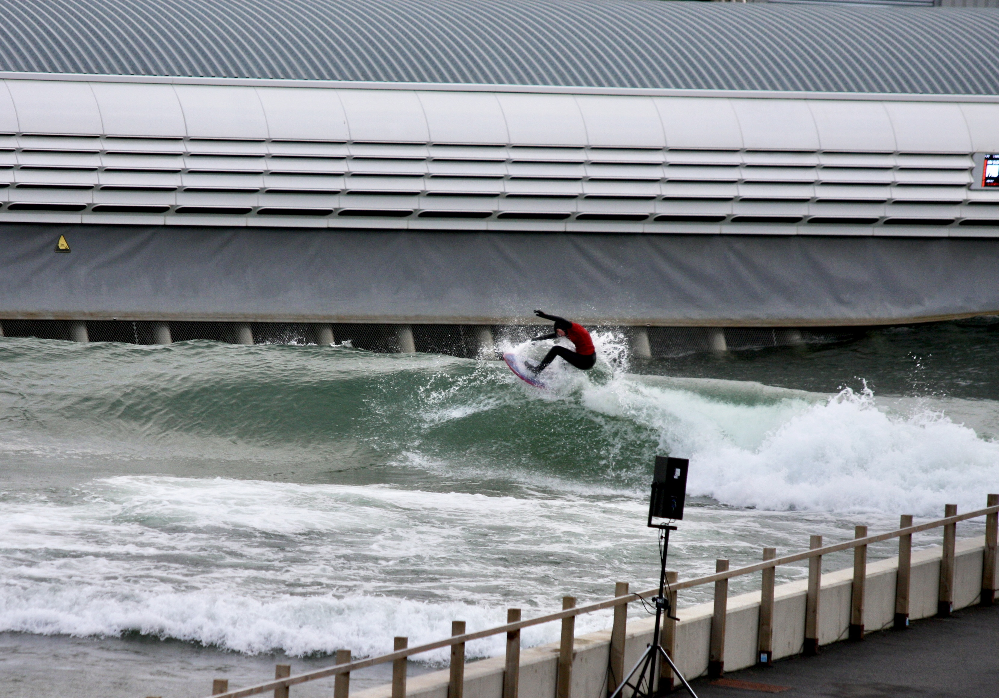 Lost Shore showdown for Scotland's surfing superpowers
