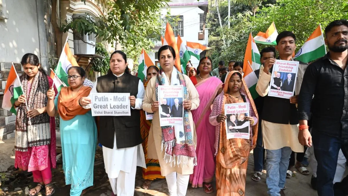 Varanasi gears up for Putin visit with ‘India-Russia Friendship March’