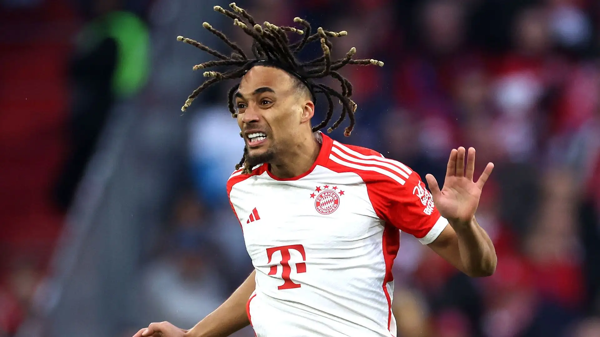 Sacha Boey kommt nicht voran: In England nimmt man den FC Bayern aufs ...