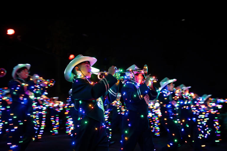 How to watch APS light parade in Phoenix, see route, road closures